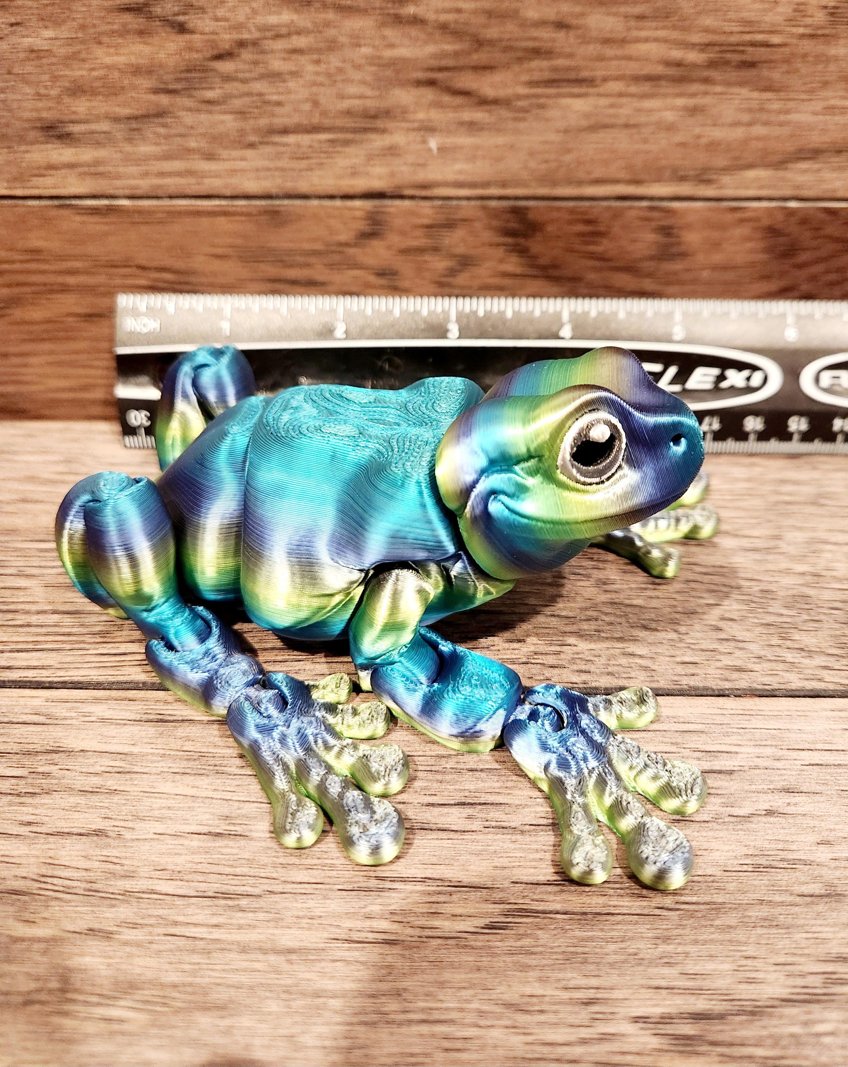 Whites Tree Frog (Dumpy) – Strung Over Creations